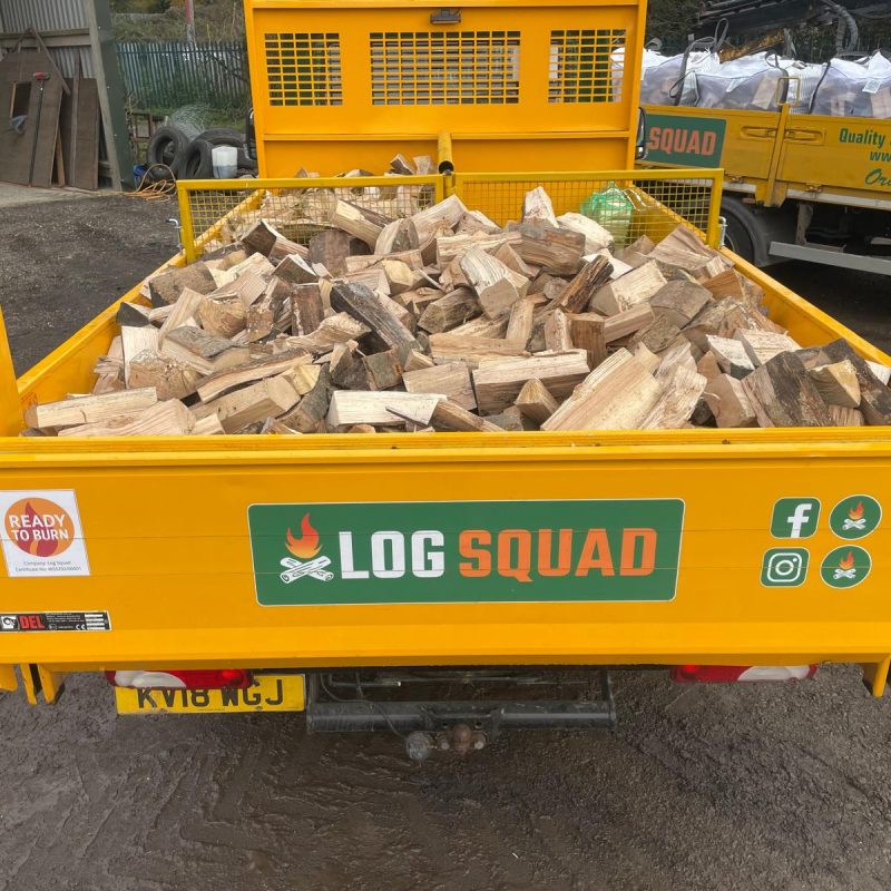 Locally Sourced Firewood Logs Newbury, Berkshire | Log Squad